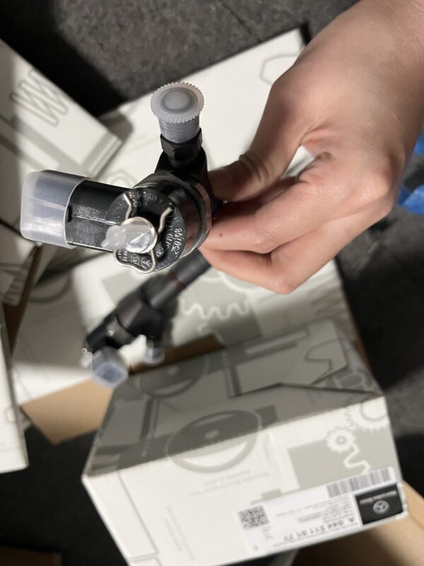 MERCEDES-BENZ W203 C209 W211 W220 Diesel Fuel Injector 6480700287 ...