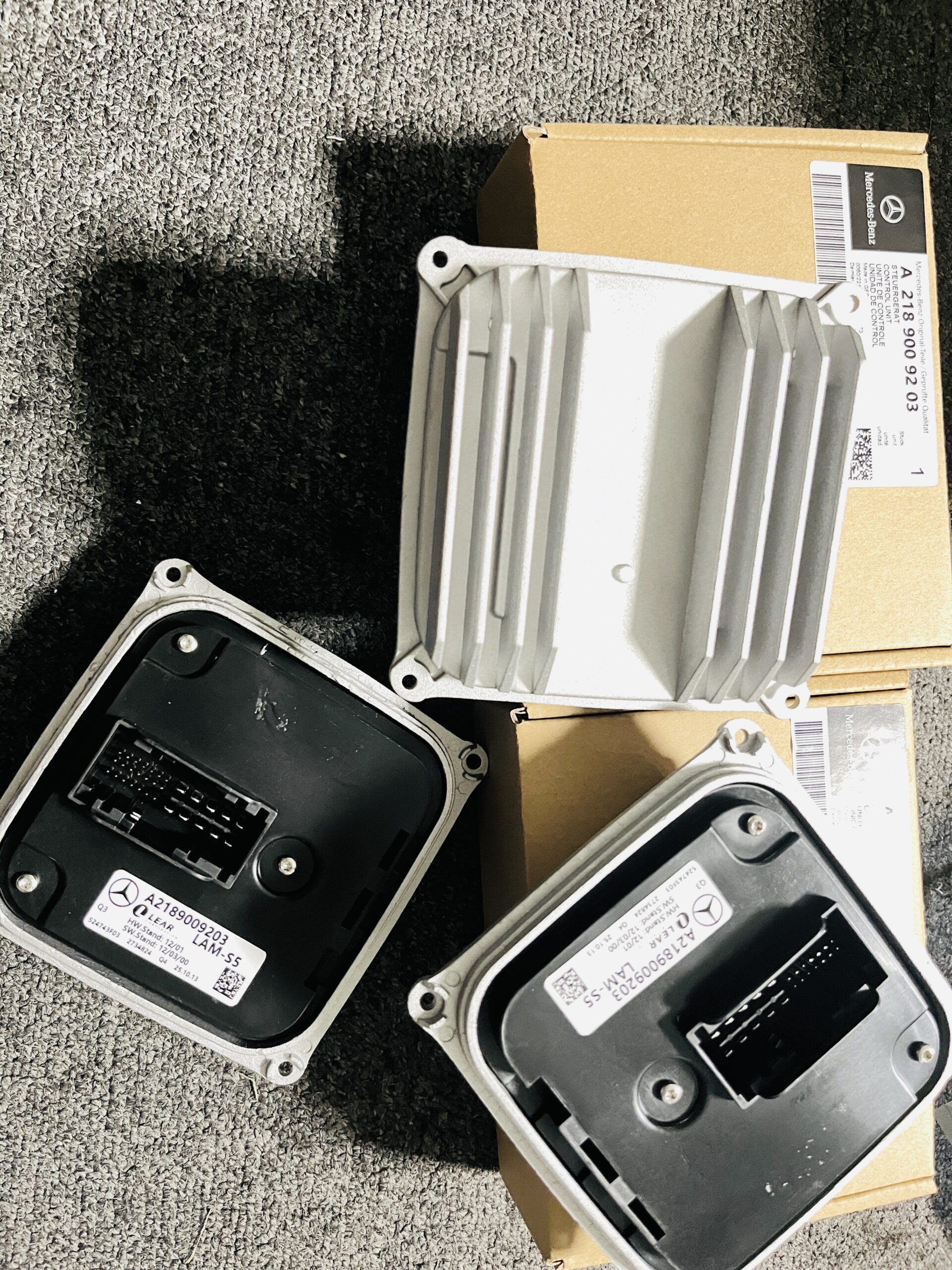 A2189009203 A1668203689 Mercedes-Benz C218 Control Unit, lights ...